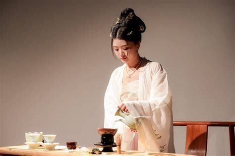 汇聚近百件汝官哥定钧及鲁山花瓷等珍品五大名窑大师精品展上海开幕 展览 李胜强 代表性