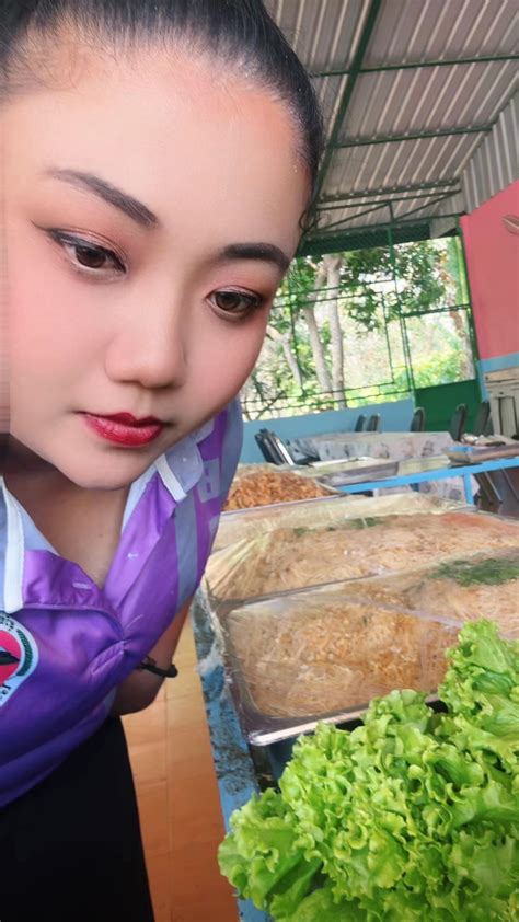 เด็กหิวจนสั่น อย่าดราม่าครูเลย เด็กอาจจะได้กินเต็มที่แค่มื้อนี้ก็ได้ เด็กหิวจนสั่น อย่าดราม่า