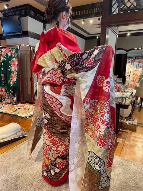 Mari Dalijunts On Linkedin Dream Look