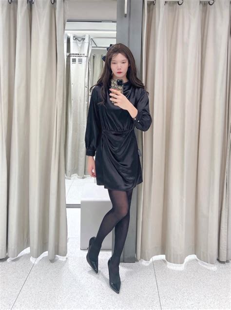 Rita芸蕾💕 On Twitter 以前幻想过无数次的画面，穿着性感又有气质的小黑裙配上黑丝和高跟鞋出门，能实现真的很幸运了 伪娘