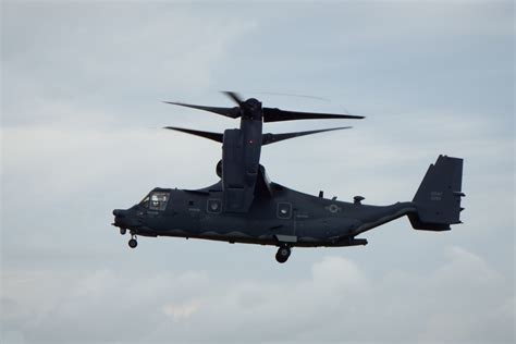 무료 이미지 평면 항공기 수송 차량 비행 에어쇼 항공 우주 회전익 공군 틸트 로터 지구의 분위기 헬리콥터 로터 군사 헬리콥터 벨 보잉 V 22