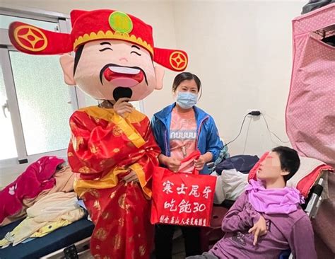創世基金會第34屆寒士吃飽30送禮到家助清寒植物人過好年 Time News 時光新聞