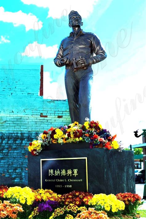 Youfine Custom Memorial General Claire Lee Chennault Bronze Military Statue
