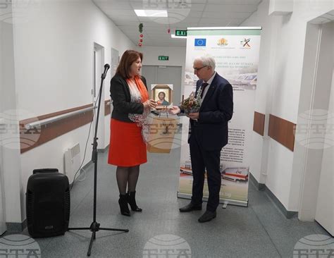 Обновиха филиала за спешната медицинска помощ в Севлиево с ново оборудване и седем нови линейки