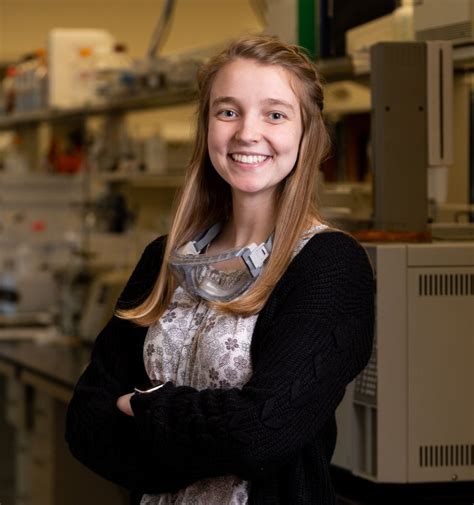 Umn Umnproud Chemistry Stem Awards Sarah Barsness