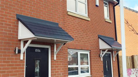 Lean Over To Building A Porch Old Porch And Lean To Extension On A