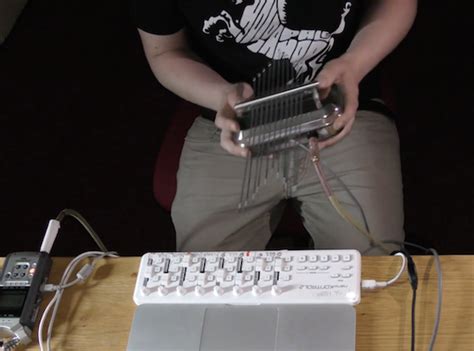 Play Beautiful Music On An Arduino Thumb Piano Arduino Blog