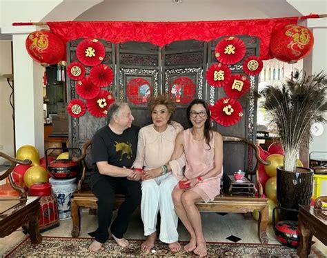 2套絕美婚紗mit 楊紫瓊百人婚禮嫁富商 Beanfun