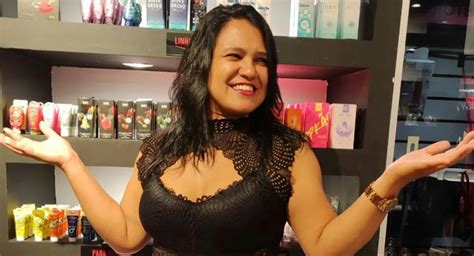 evangélica ela abriu um sex shop e vende para fiéis não é pecado