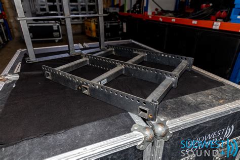 D B Db Audio Q1 Line Array Syystem 12 Tops Flugrahmen D12 Amping Verkabelung Spielfertig Ne