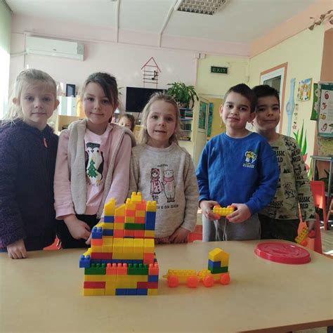 Занимание по Конструиране и Технологии на тема „Да си направим къща“ ДГ Детелина