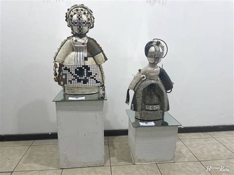 Столична галерея демонструє цікаві твори провідних майстрів декоративно прикладного мистецтва