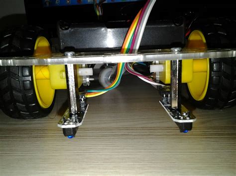 โปรเจค หุ่นยนต์เดินตามเส้น 2 เซ็นเซอร์ Arduino L298p