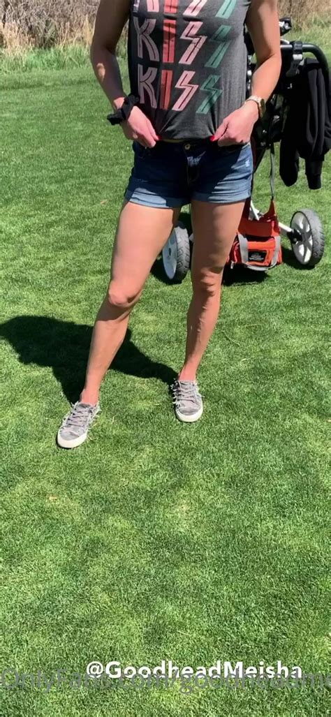 Goodheadmeisha A Little Public Flashing Today At The Golf Course