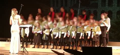 ΧΡΙΣΤΟΥΓΕΝΝΙΑΤΙΚΗ ΦΙΛΑΝΘΡΩΠΙΚΗ ΣΥΝΑΥΛΙΑ ΣΤΟ ΒΑΣΙΛΙΚΟ ΘΕΑΤΡΟ