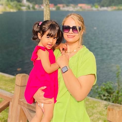 ‎azin Kazemi 🤍🫶🏻 آذین مامی دلوین‎ Delwinandazin • Threads Say More