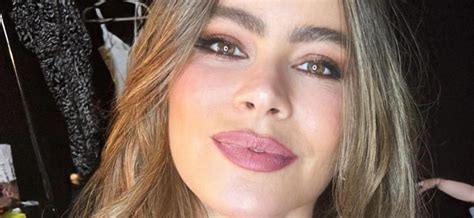 Sofia Vergara Sunkissed In String Bikini Looks Like Selena Gomez