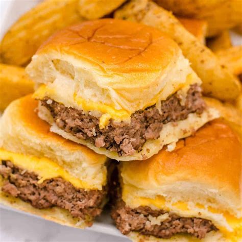 Cheeseburger Sliders With Hawaiian Rolls With Hawaiian Rolls