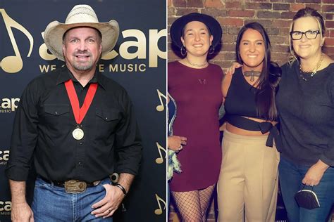 Garth Brooks 3 Daughters All About Taylor August And Allie And