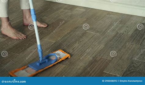 Woman Cleaning With Mop The Floor Stock Video Video Of Apartment Swab