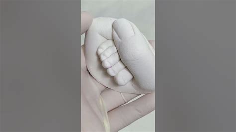 꼼지락 꼼지락 아기발👶 내 손에 쏙~들어올때 복사해두세요 아기 발을 살포시 쥐고 알지네이트로 발라주면ok Youtube