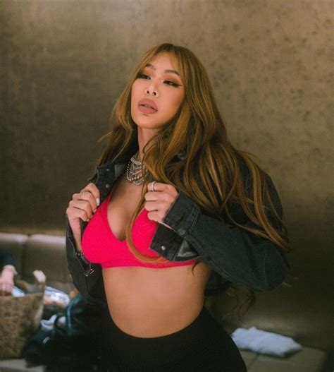 7 Of Jessis Sexiest Moments From Her Beyond Your Imagination Tour In