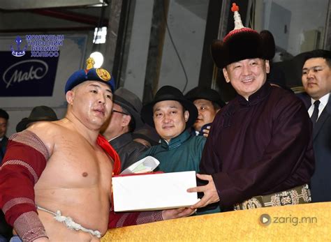 Сар шинийн барилдаанд О Хангай аварга хоёр дахиа түрүүллээ