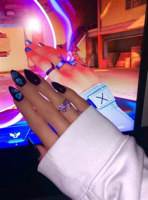 Cloves Nails Joy Nails Stylish Nails Art Nude Nail Designs