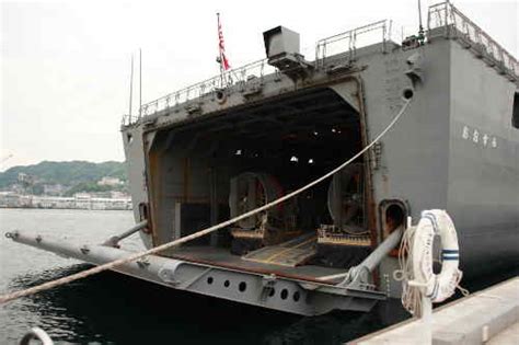 Js Osumi Pesaing Mistral Class Dalam Multilateral Naval Exercise