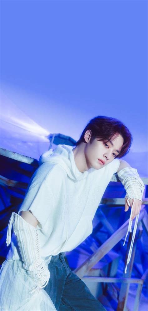 𝙇𝙀𝙀 𝙆𝙉𝙊𝙒 в 2024 г Планировщик жизни Знаменитости Кей поп