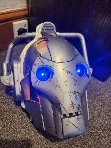 How Easy Is It To Switch The Blue Blinking Leds To Be Constantly On And Keep The Red Blinking