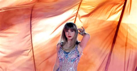 현대카드 부회장 테일러 스위프트 내한 대형 공연장 없어 말도 못 꺼내