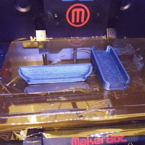 3D Printable Leap Motion VR Mount By Evavoo