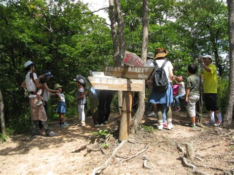 健康登山 参加者17名 宝塚西谷の森公園