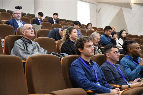 Монголын чулуун зэвсгийн үеийн судалгаа дэлхий нийтийн анхаарлыг татсаар байна Монгол Улсын