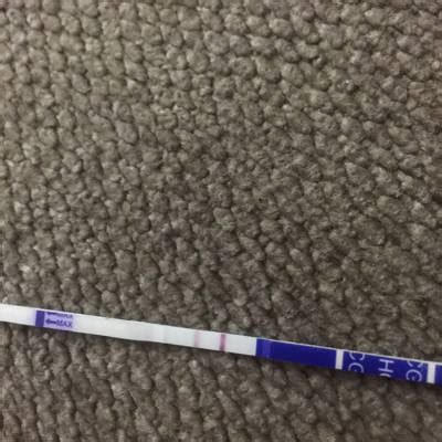 怀孕多少天可以用验孕棒验出来 验孕棒验出来很淡 随意云