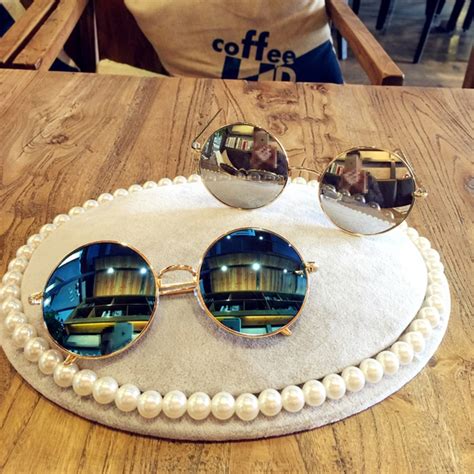 Badu Bg Дамски кръгли слънчеви очила в три цвята Badu Bg