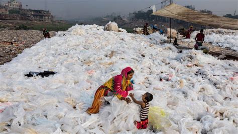 პლასტმასა