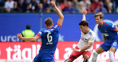 황희찬 가랑이 사이 슛