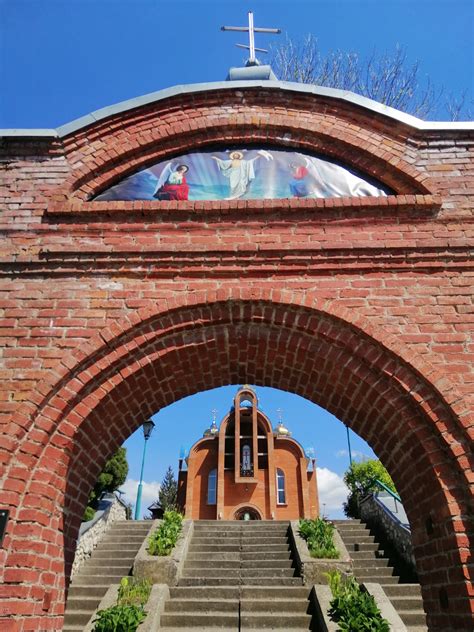 ПЦУ Сатанів Храм Воскресіння Господнього Юринці Храм Георгія Переможця