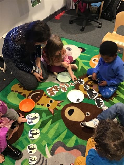 Holy Trinity Primary School Ordering Objects By Size In Maths In Nursery