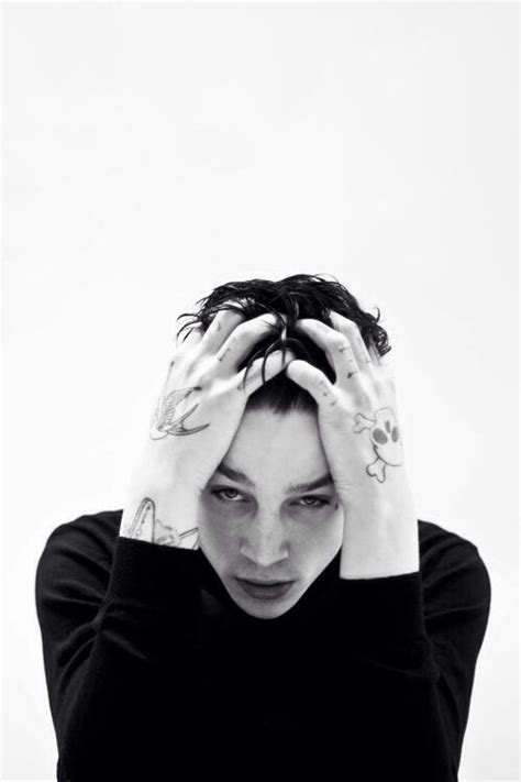 Ash Stymest Photo