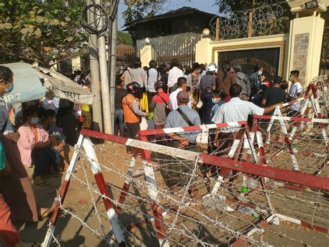 အင်းစိန်ထောင်တွင်း နိုင်ငံရေးသမားများထားသည့် သီးသန့်ထောင်၌ ဆန္ဒပြ ရုပ်သံ