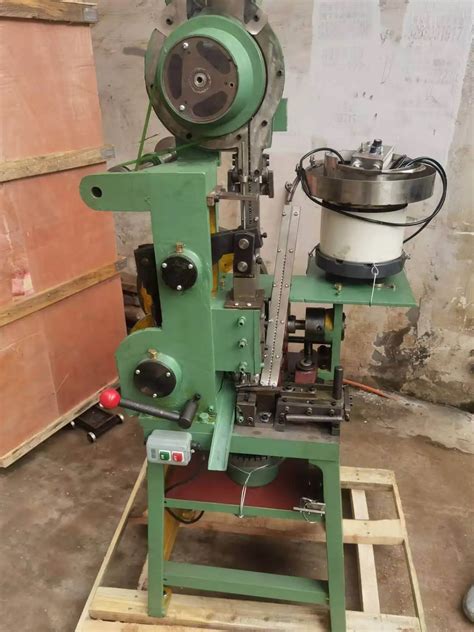 Automatic Snap Button Rivet Making Assembly Machine High