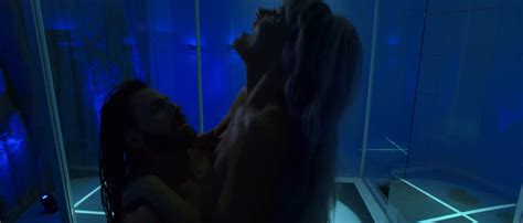 Nude Video Celebs Eliza Coupe Nude Future Man S E