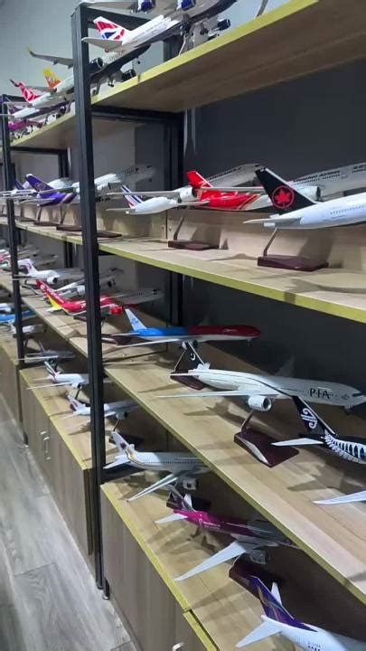 2025 การบินริยาด Scale 1 130 43cm B787 Riyadh Air โมเดลเครื่องบินพร้อมไฟและล้อ Th