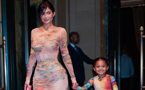 See Kylie Jenners Daughter Stormi Join Dad Travis Scott On Stage Parade