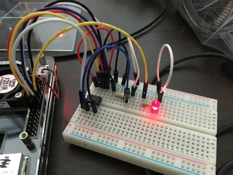 raspberry pi2でフォトトランジスタの値を読む raspberrypi qiita