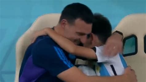 Scaloni Y El Llanto Con Su Hijo “es Por Ahí Muchachos” Infobae