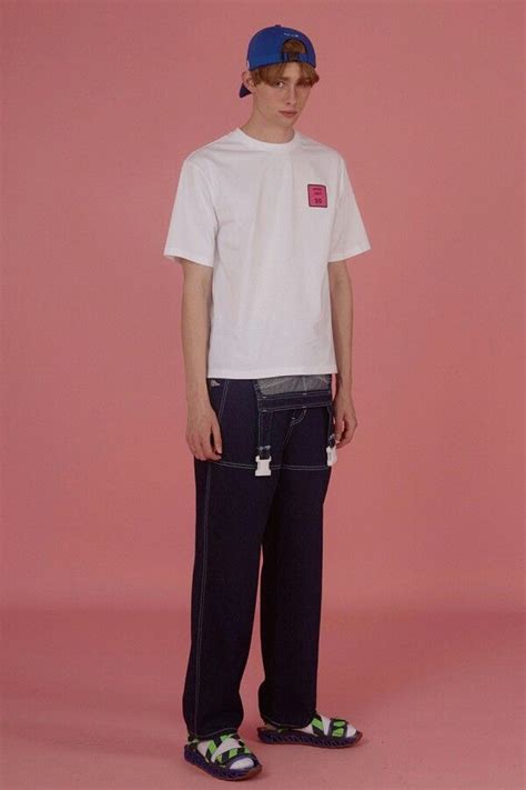 ปักพินโดย N A ใน Ader Error Mens